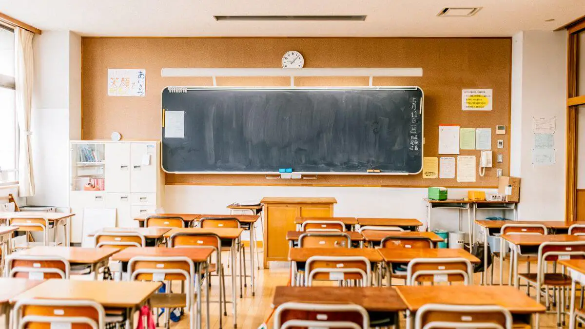 As More States Add Personal Finance Classes, Teachers Say 12th Grade is ...